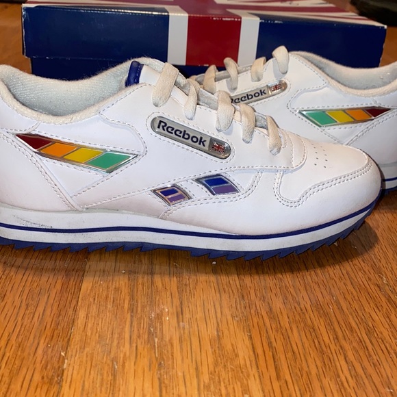 Reebok | Shoes | Nwt Reebok Girls Classic Leather Glide Ripple Rainbow ...